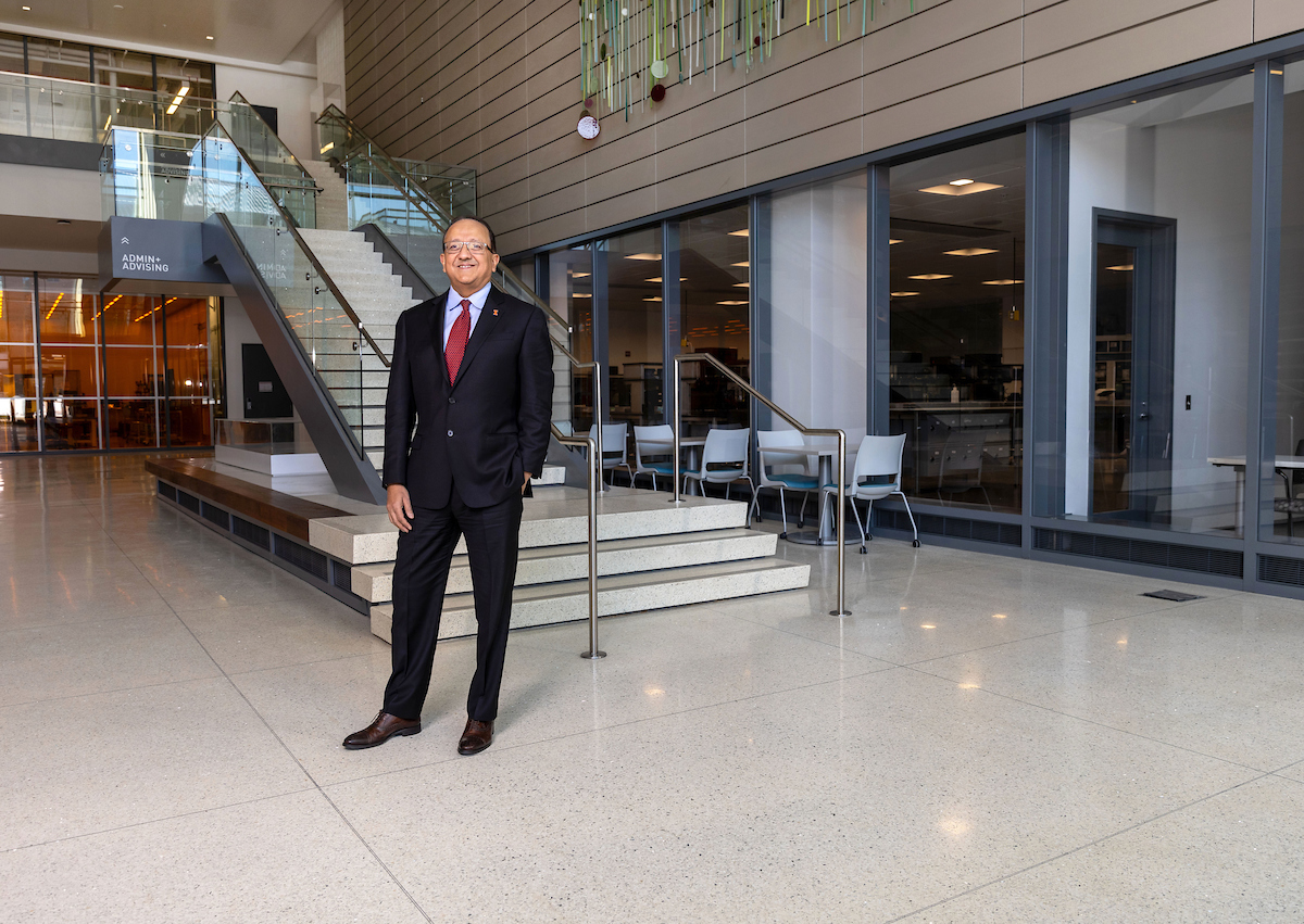 On Campus With Rashid | The Grainger College of Engineering | Illinois