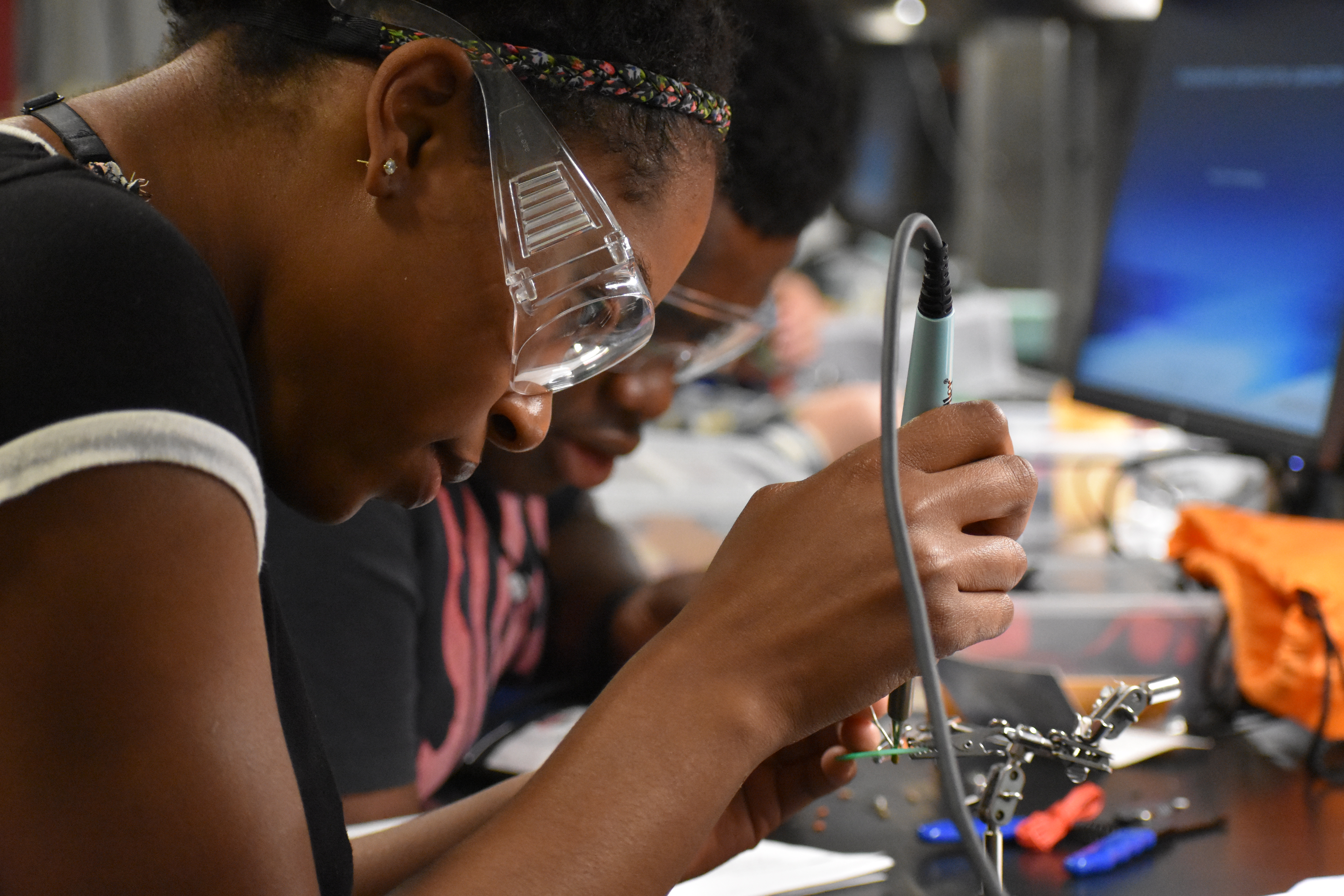Campers learn what it's like to be an engineer | The Grainger College ...
